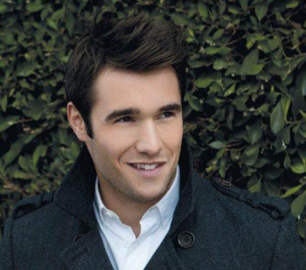 Chi è Josh Bowman
